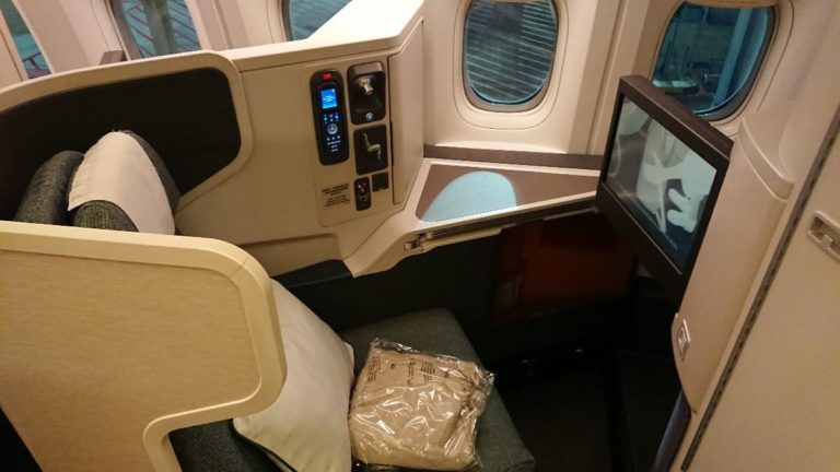 キャセイパシフィック CX714 シンガポール – 香港 ビジネスクラス機内食＆搭乗記 24MAY19 | 飛行機とJALマイルとビジネス ...