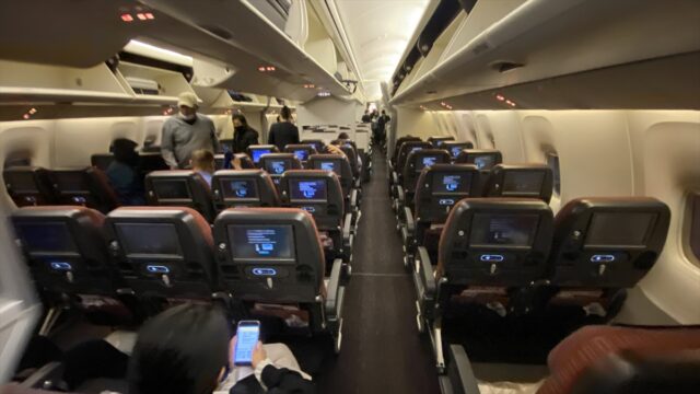【フライトレポ】JALのスッタガードシート!深夜のSKY SUITEⅡ搭乗 JL77 羽田～マニラ 07DEC22 | 飛行機とJALマイルと ...